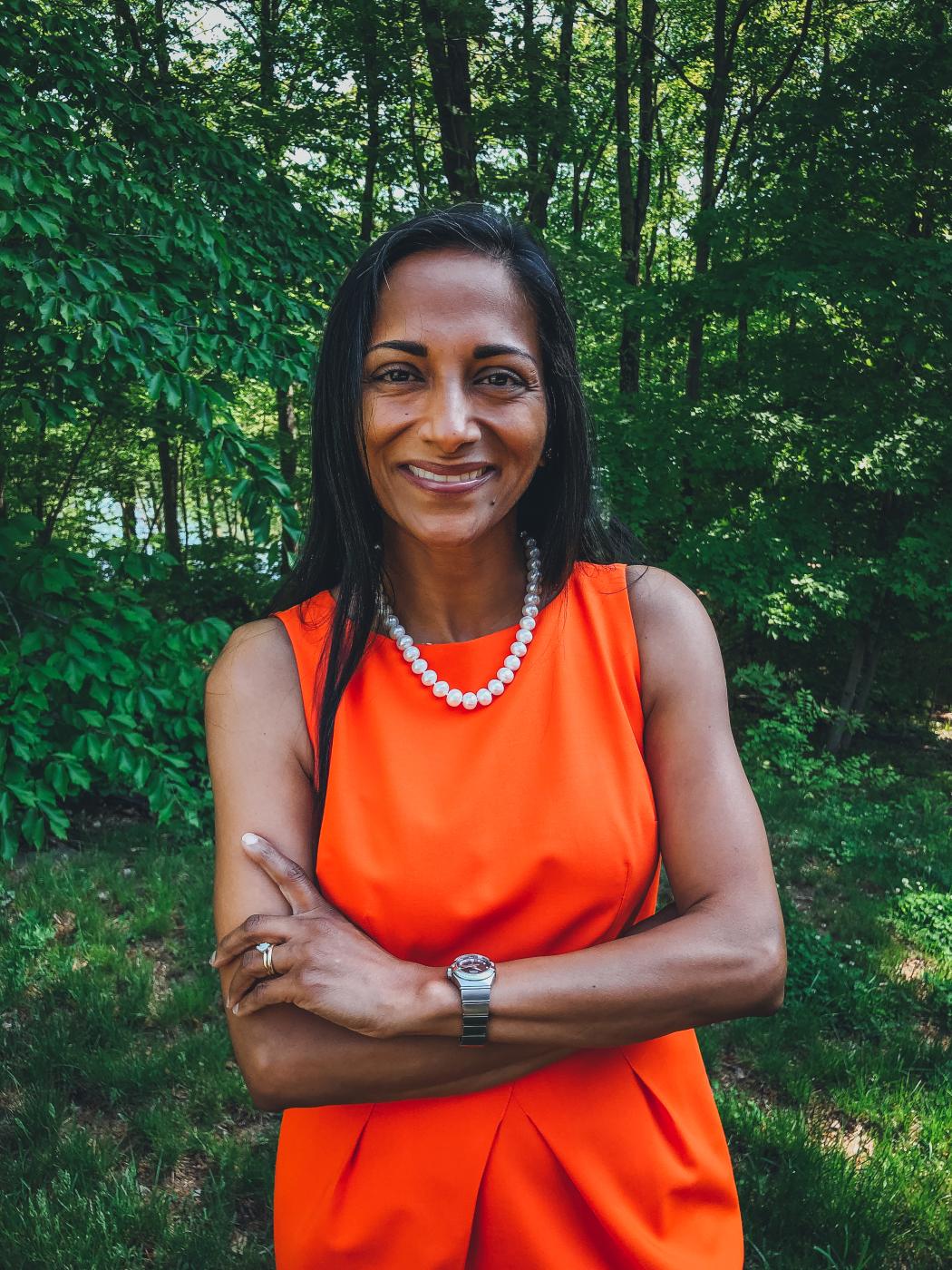 Profissional Headshots - Eman Mohammed | Visual Journalist