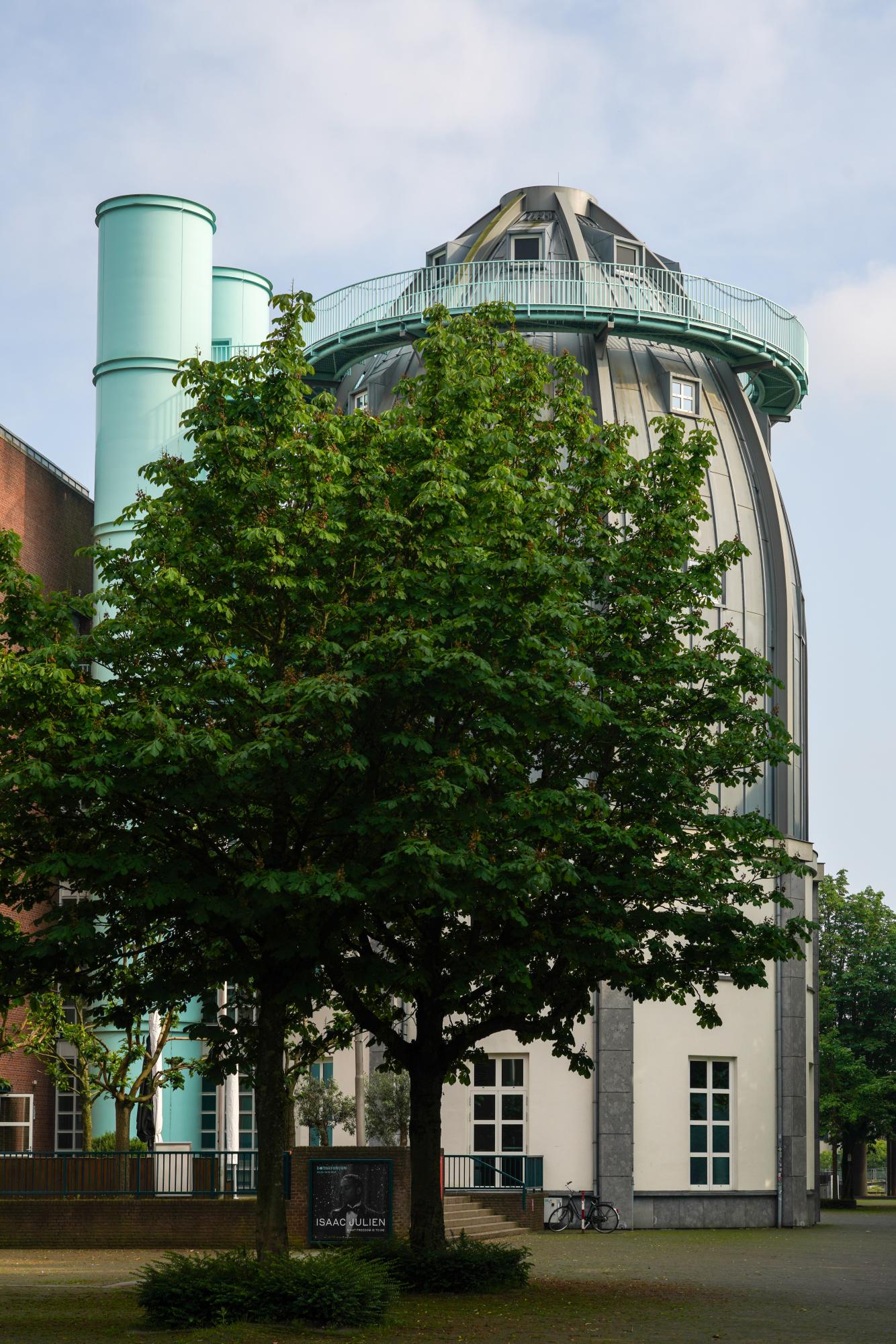 Modernist Landmark: A rocket-shaped Dome by Michael Nguyen