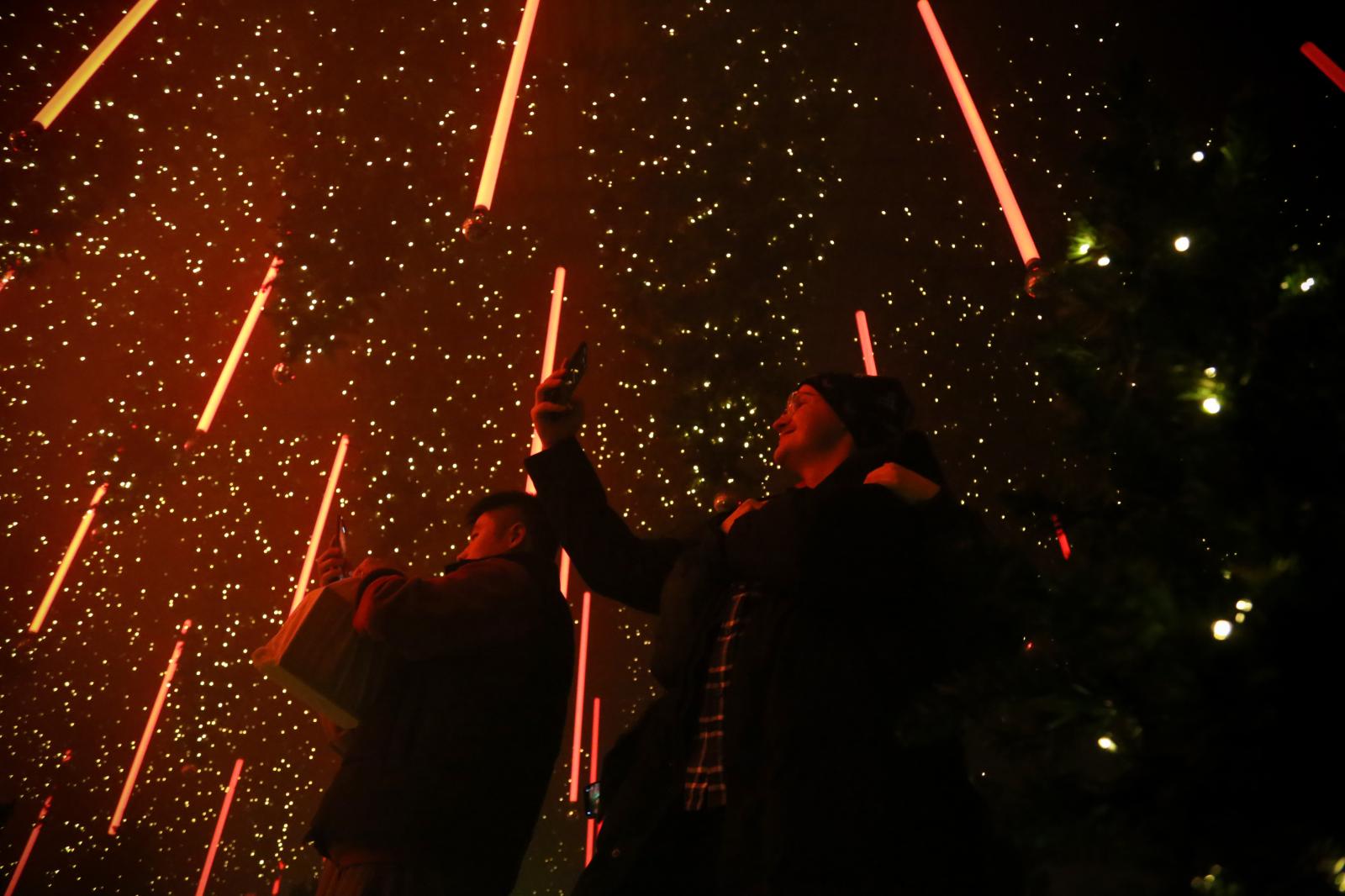 Dark Matter Exhibition in Berlin by Rouzbeh Fouladi