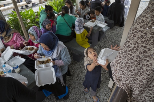 Musulmana:Muslim Women in Mexico - Griselda San Martin