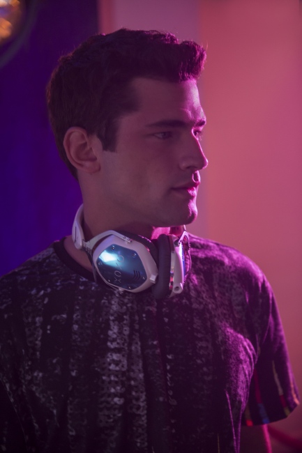 XOXO on Netflix by Sara Swaty