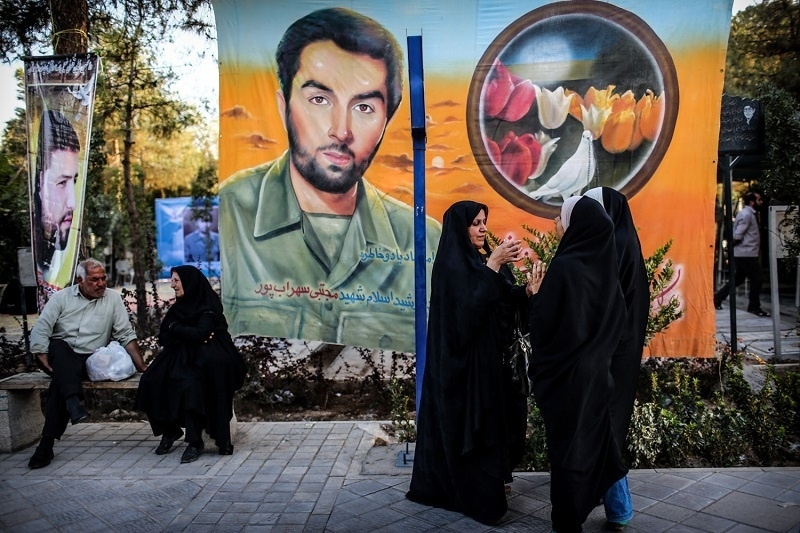 Martyr is alive by Fatemeh behboudi