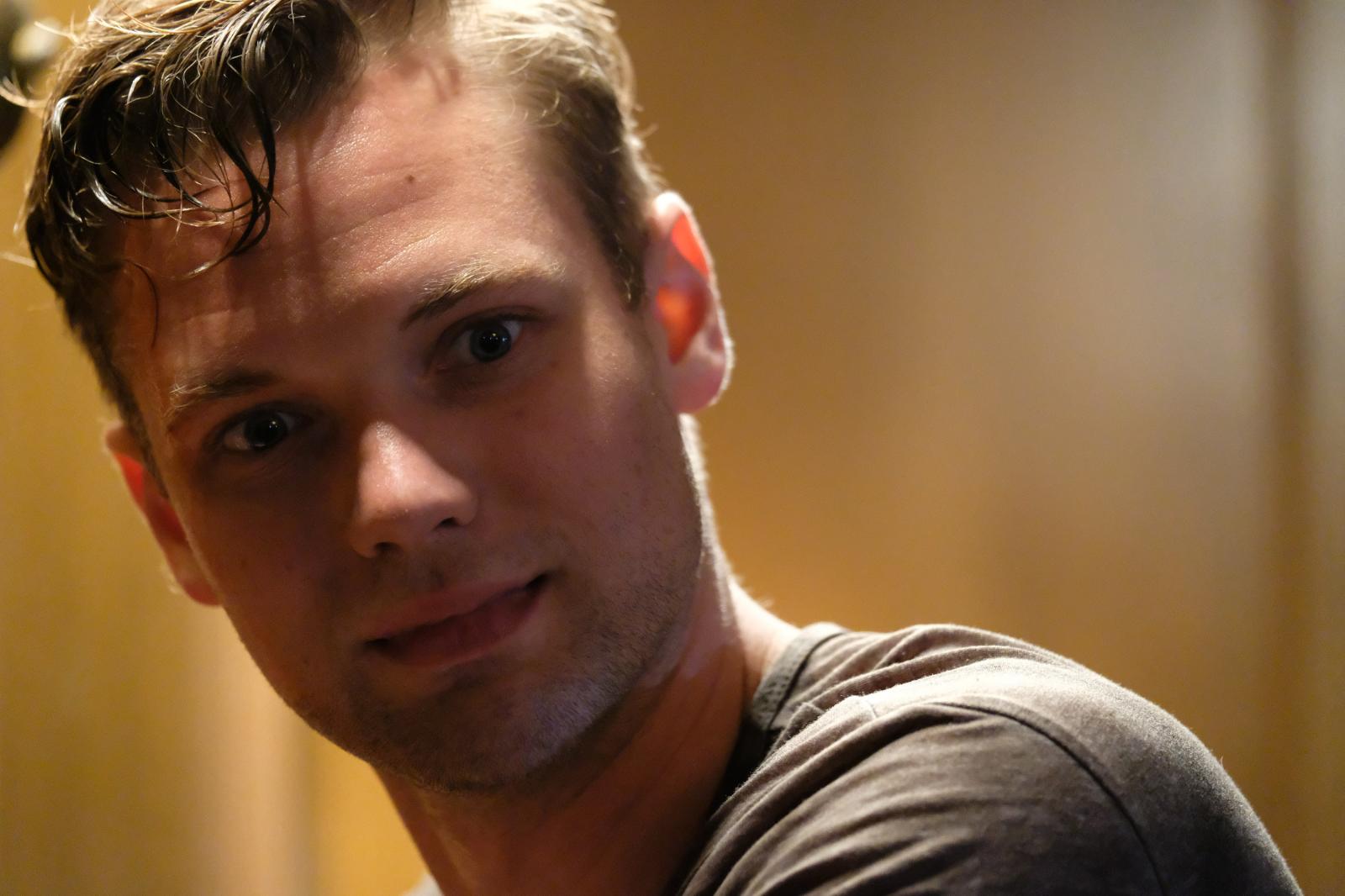 On Set - Hannah Kozak