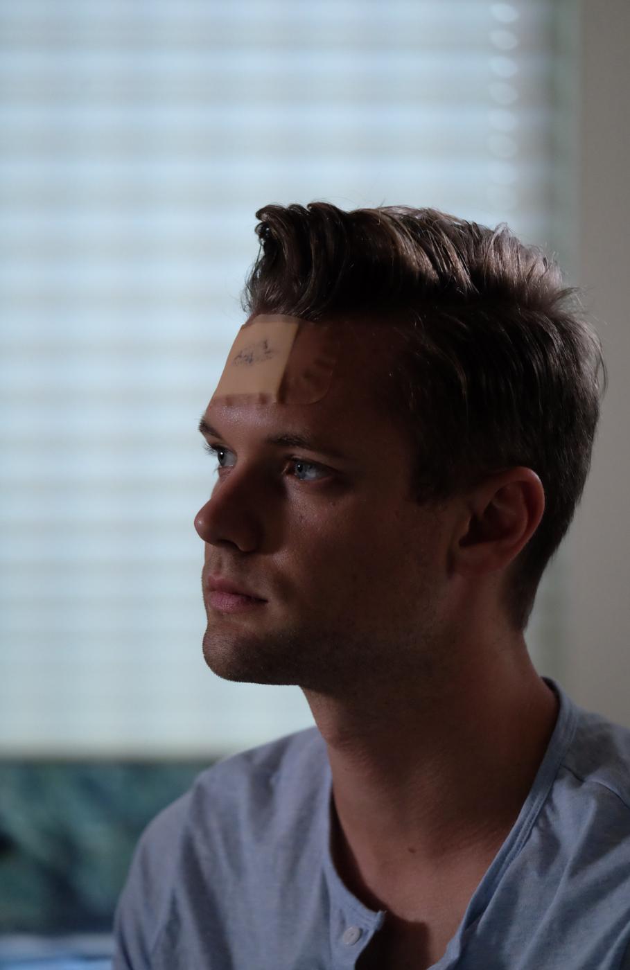 On Set - Hannah Kozak