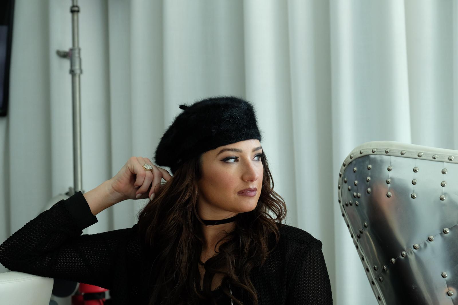 On Set - Hannah Kozak