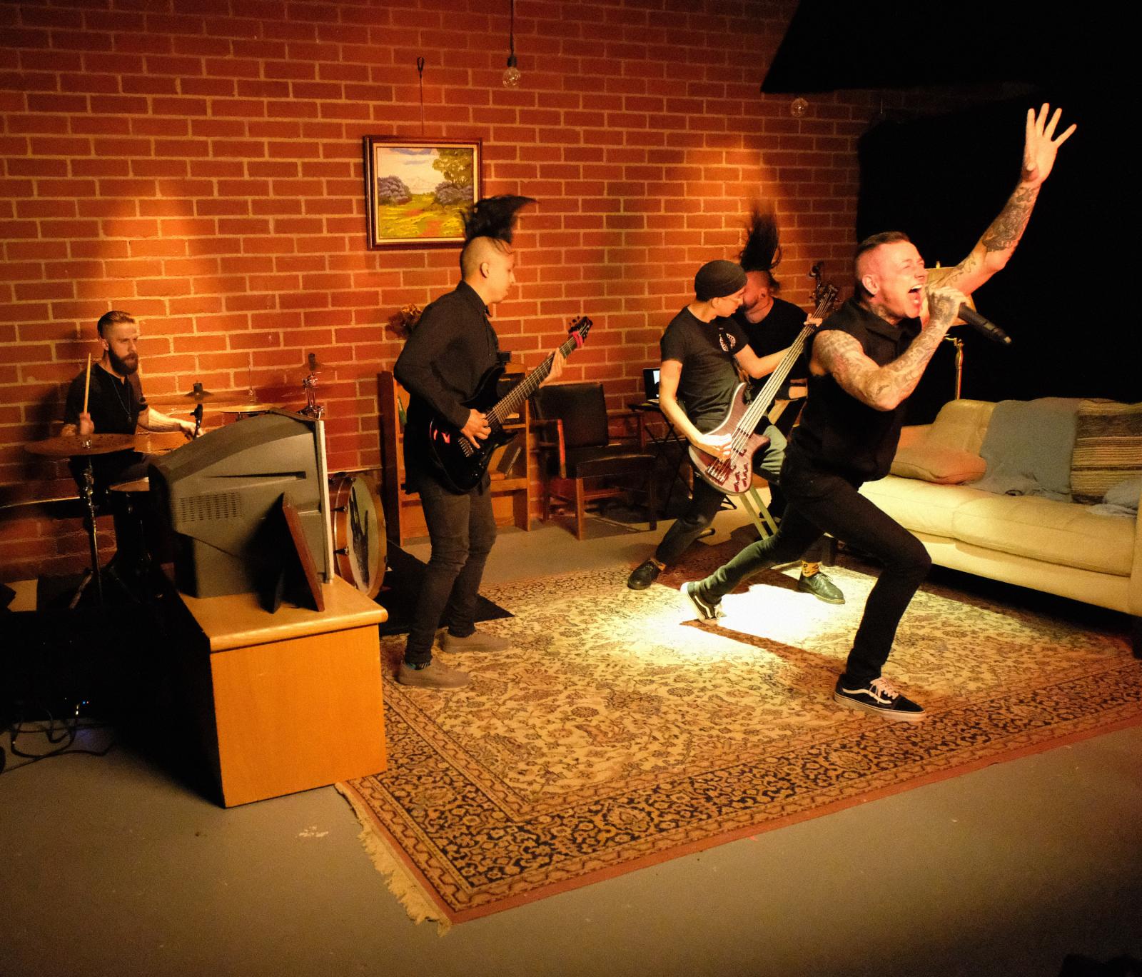 On Set - Hannah Kozak