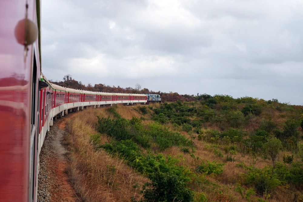 Tanzania Express by Antonio Oleari