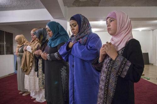 Musulmana:Muslim Women in Mexico - Griselda San Martin