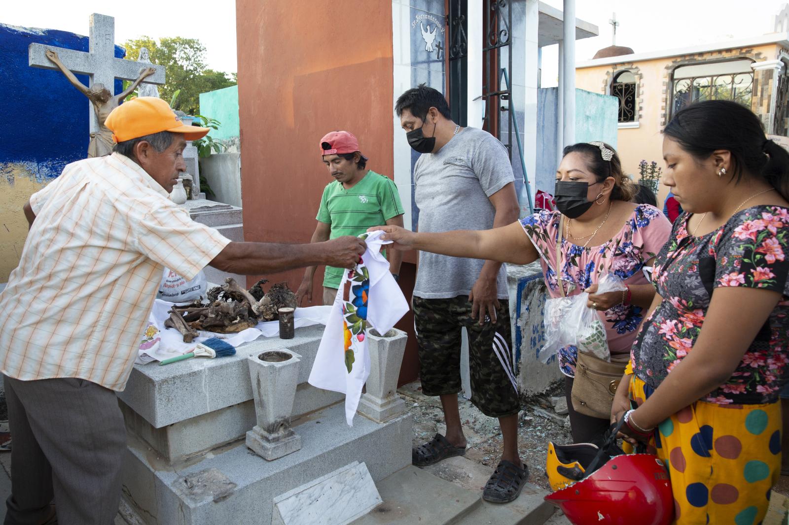 CHOO BA'AK • The Mayan bone cleaning ritual in Pomuch, Mexico. by ...