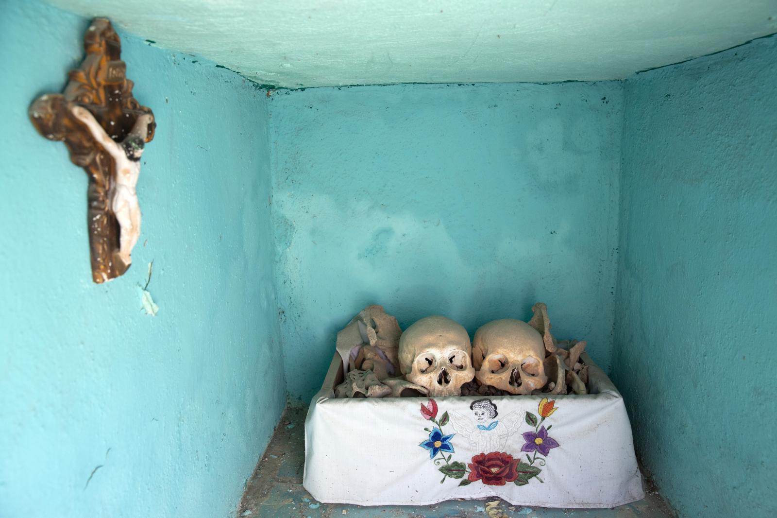 CHOO BA'AK • The Mayan bone cleaning ritual in Pomuch, Mexico. by ...