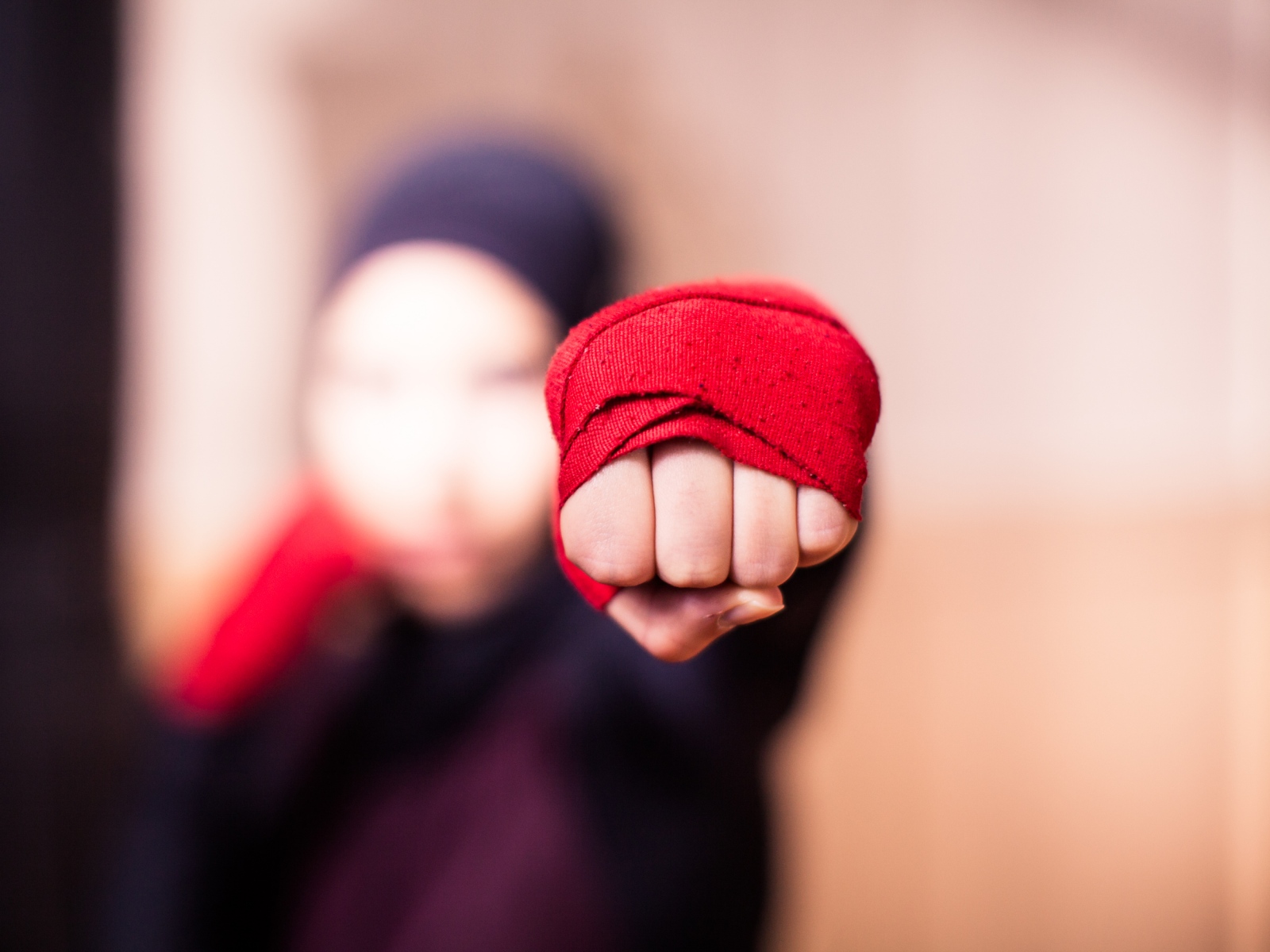 ZEINA NASSAR - German Featherweight Boxing Champion - NADJA WOHLLEBEN ...