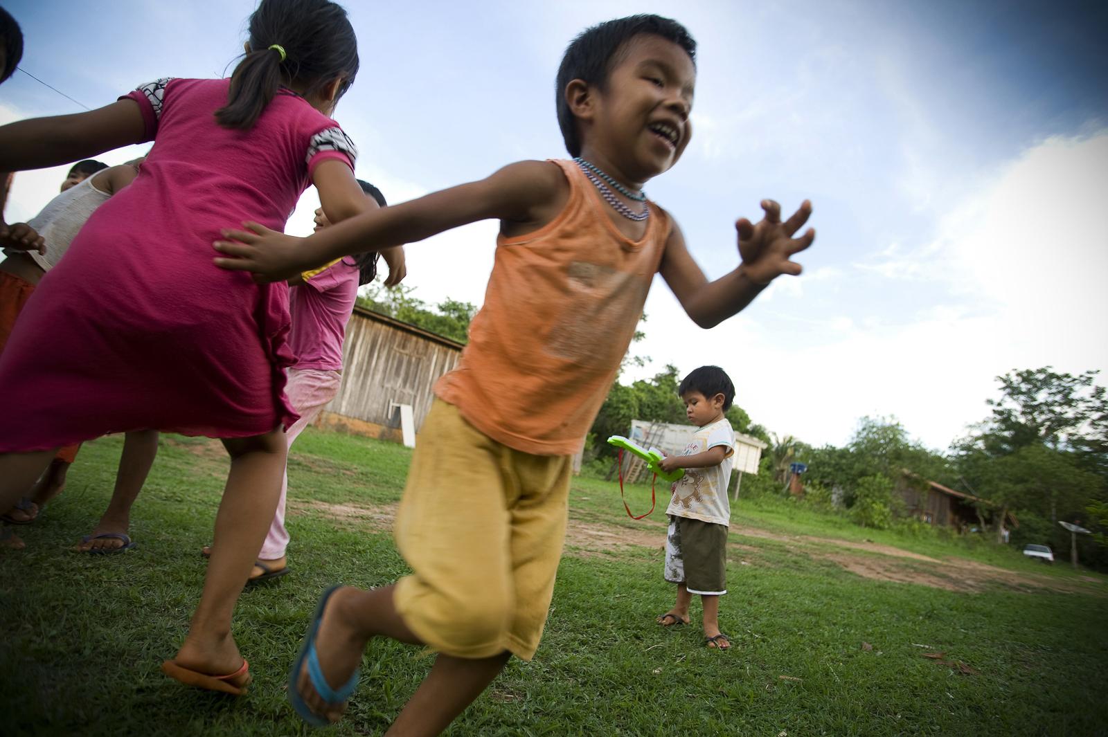 Craig Stennett Photojournalist | Surui Tribe, Amazonia, Brazil