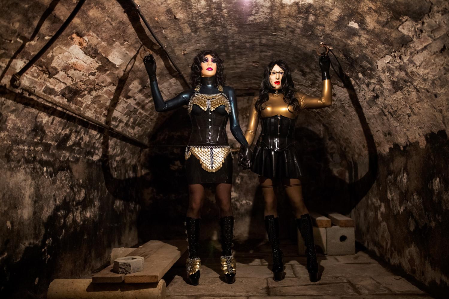 Female Maskers: The Portraits - CORINNA KERN - Photojournalist based in ...