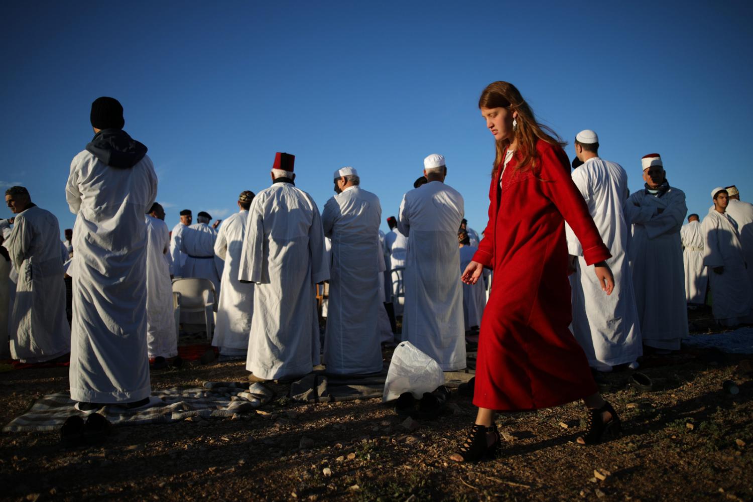 Samaritans by Corinna Kern