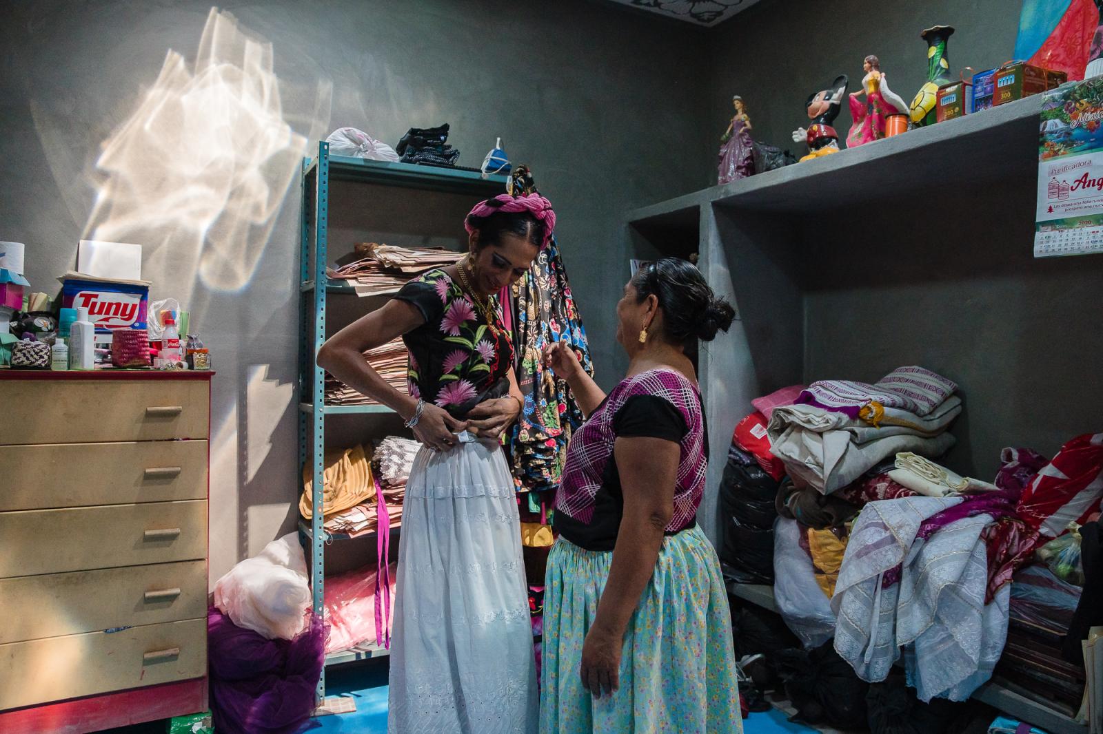 Muxe: Mexico's Third Gender - ARIANA DREHSLER