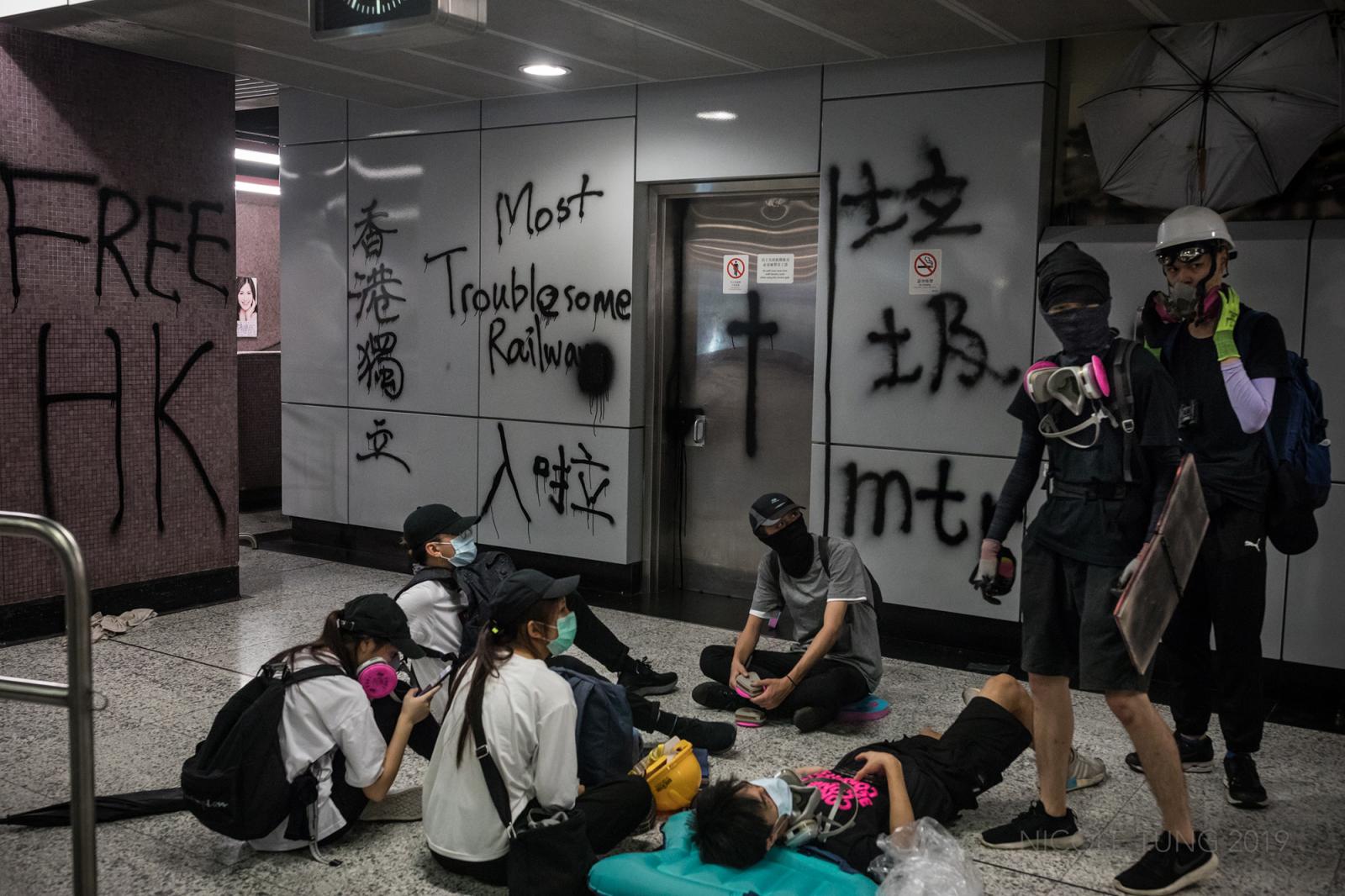 Against the Tide: Hong Kong - NICOLE TUNG | PHOTOGRAPHER