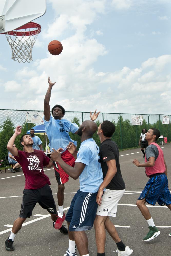 Middletown Summer Hoopfest by tony donovan