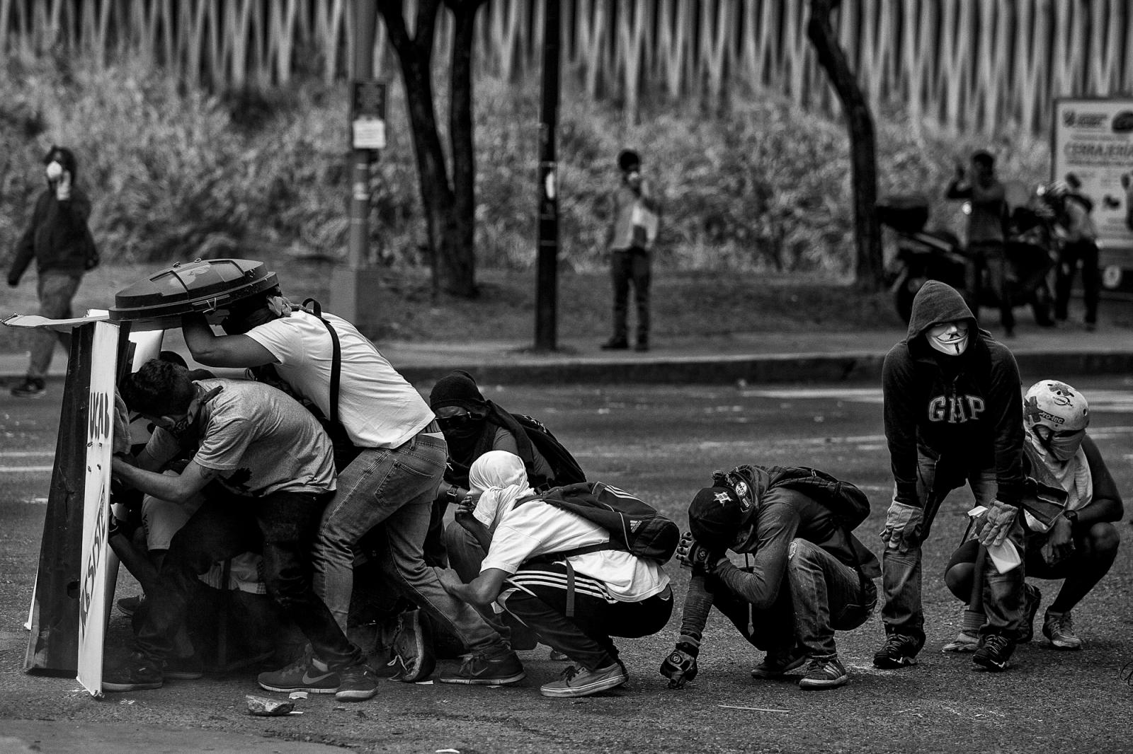 Guarimbas by Santi Donaire