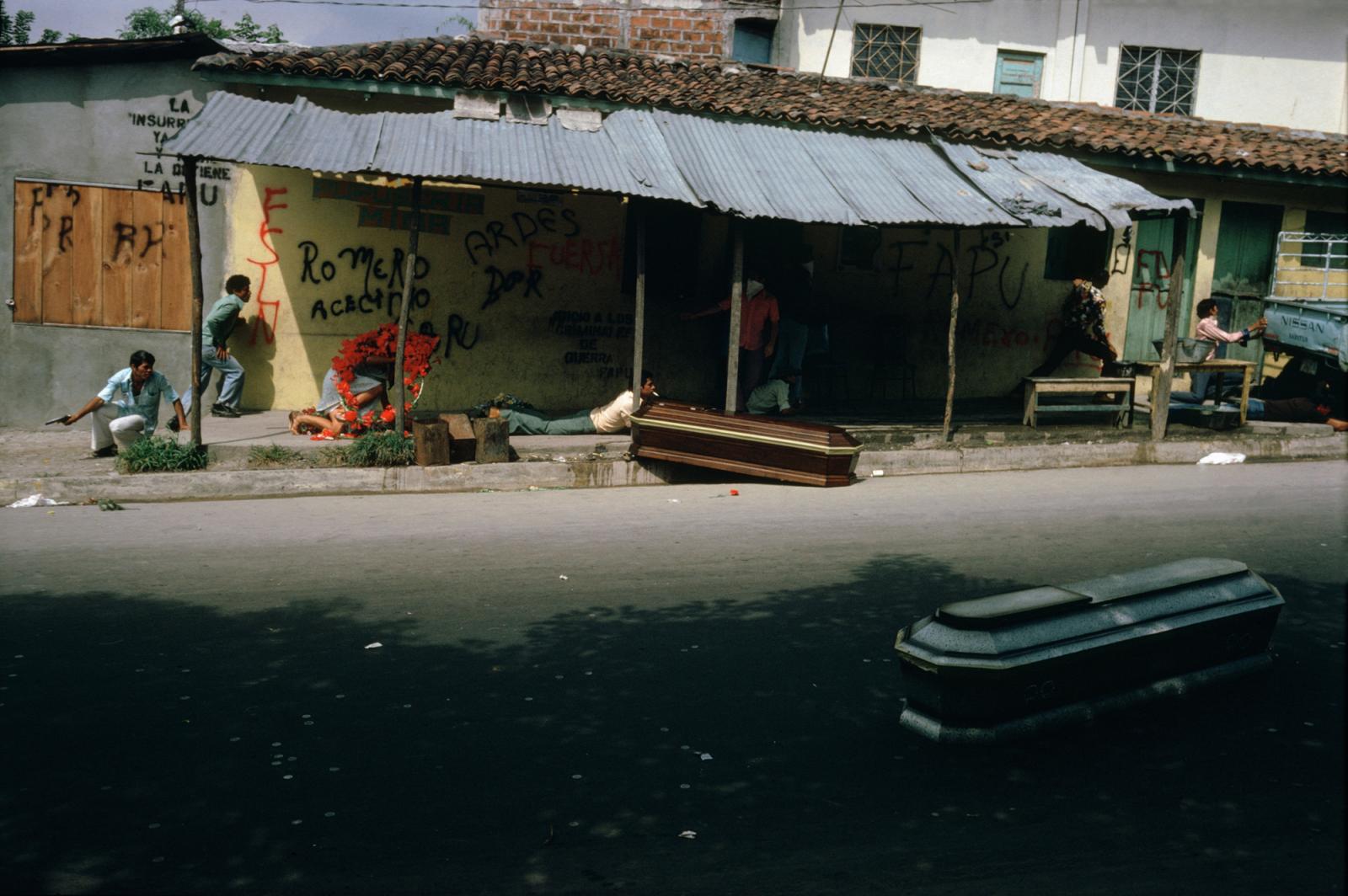 El Salvador - Susan Meiselas