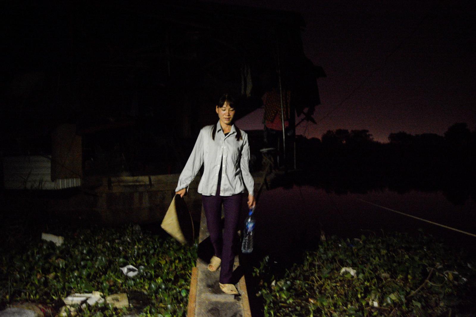 Floating lives in the capital by Thanh-Hue Nguyen